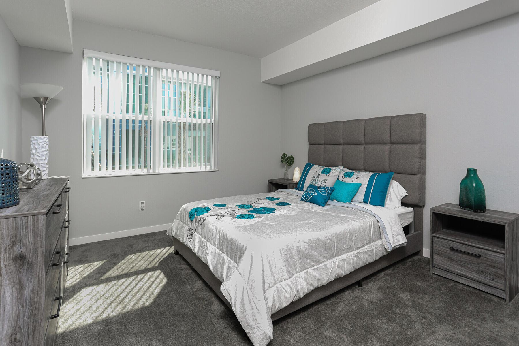 Gallery - The Solera at Kendall West Apartments